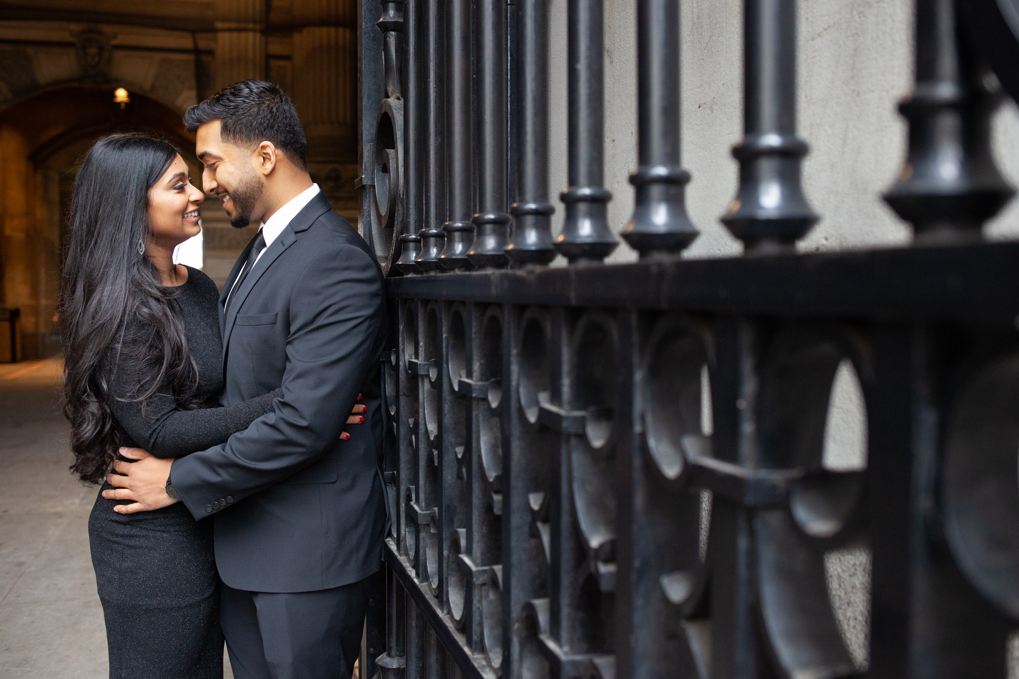 Rubina + Tobi / Philadelphia City Hall + Old City Engagement » Carina ...